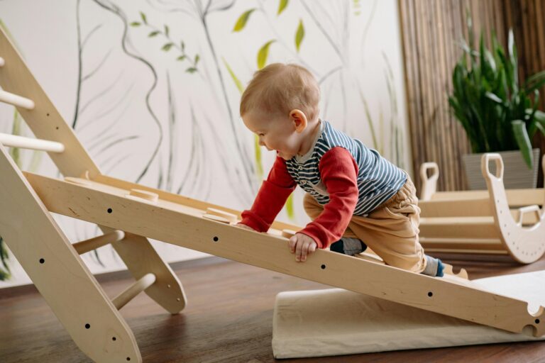 Fine Motor Skills Development in Early Childhood